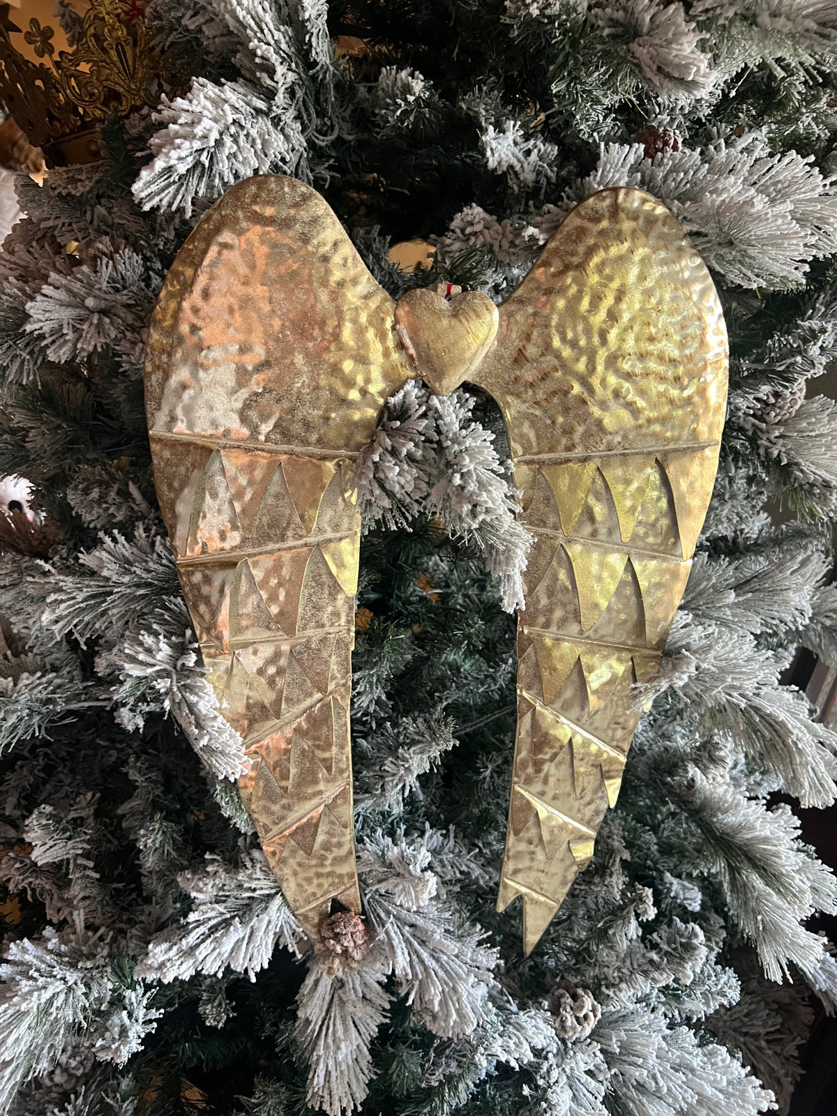 24.5" EMBOSSED GOLD METAL WINGS– Arte Corazon